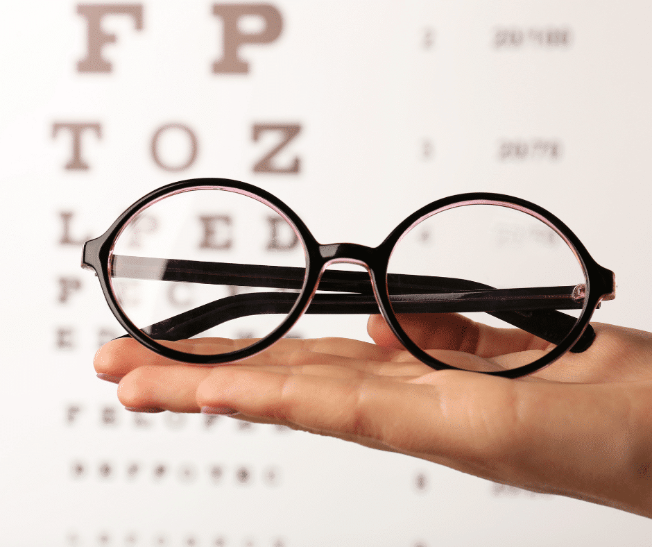 What are low vision glasses? - AdaptiVision